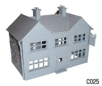 DAPOL C025 00 SCALE Country Inn