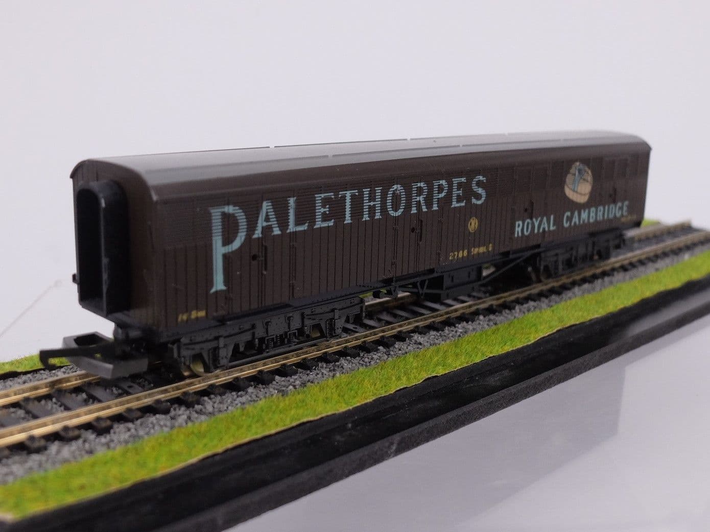 305352 GWR Siphon G Palethorpes 2766 Brown