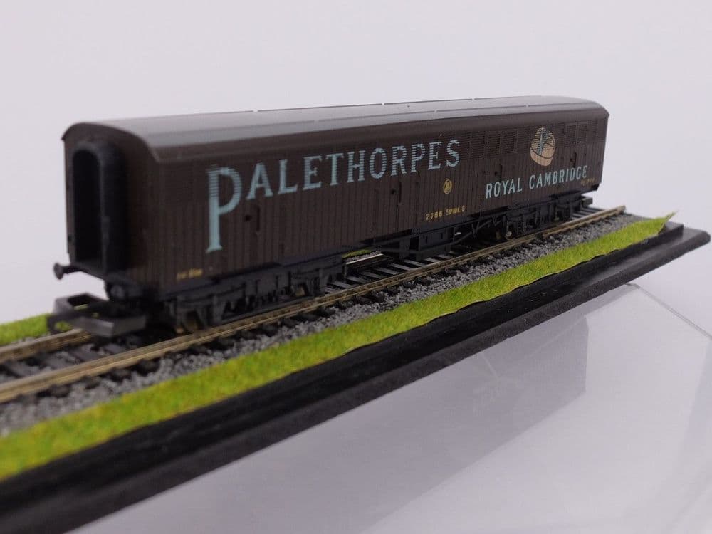 305352 GWR Siphon G Palethorpes 2766 Brown
