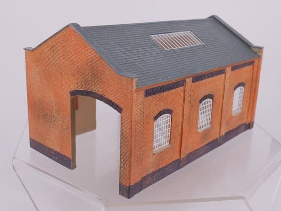 Hornby R7282 GWR Goods shed