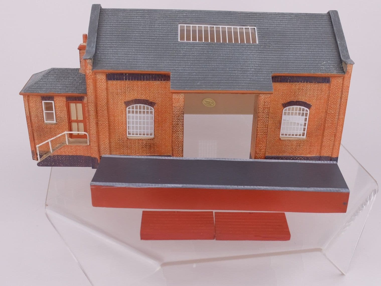 Hornby R7282 GWR Goods shed