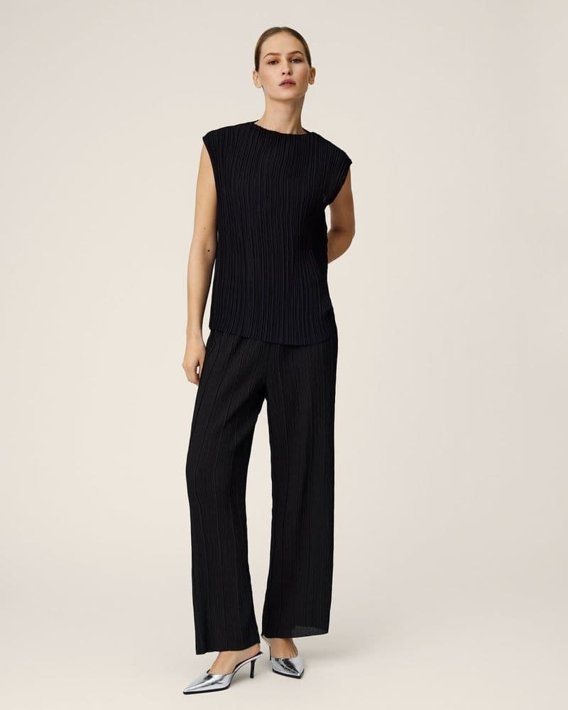 Moss Copenhagen Bevin Black Pleated Trousers & Moss Copenhagen Bevin ...