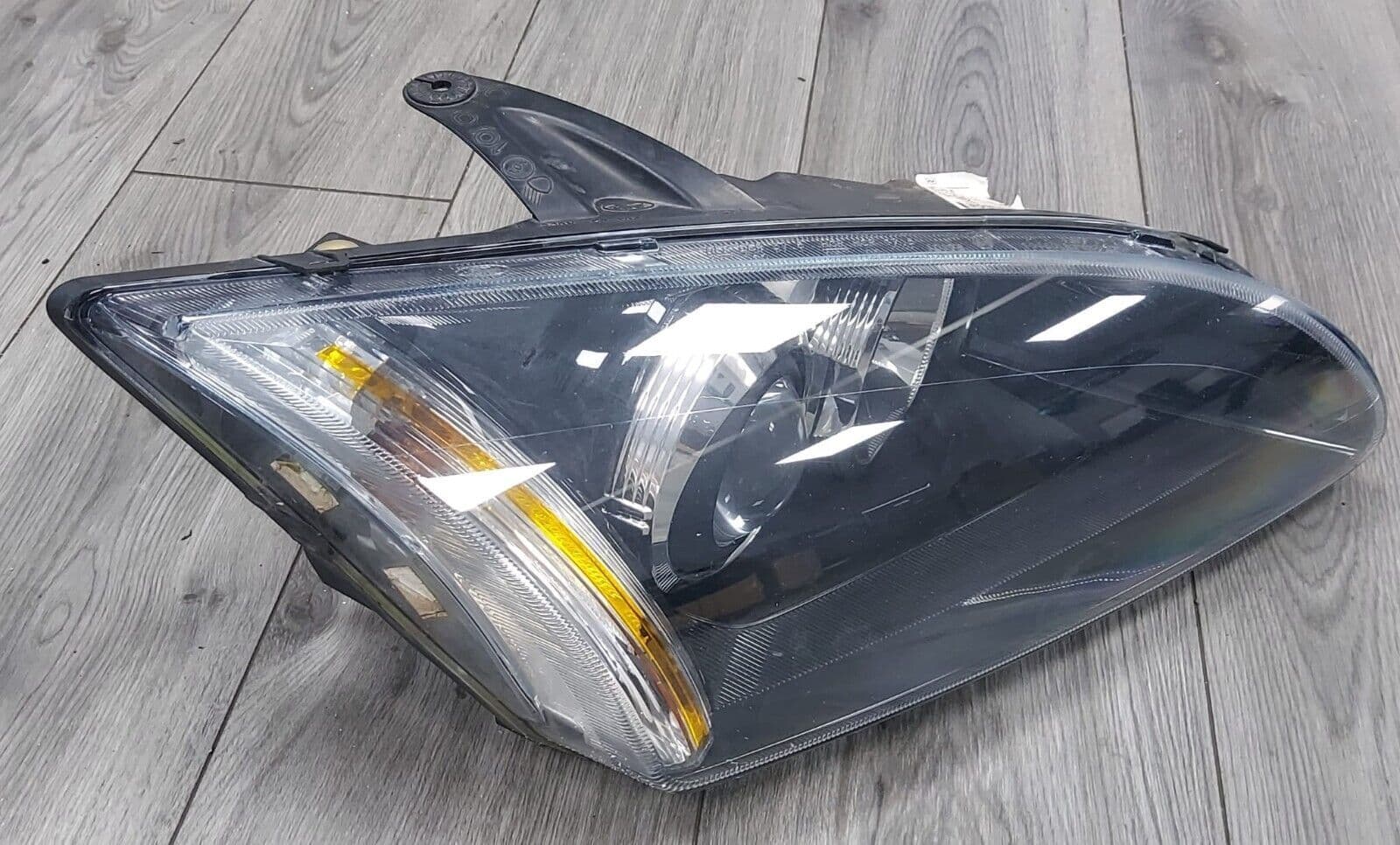 FOCUS MK2 ADAPTIVE CORNERING FRONT RIGHT DRIVER SIDE HEADLIGHT 2005-2008