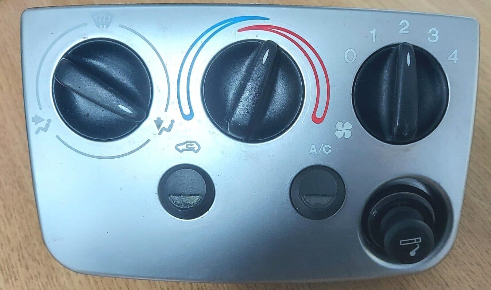 FORD FIESTA MK5 PUMA HEATER CONTROL PANEL AIRCON XS6H-19980-CC 1997 - 2002