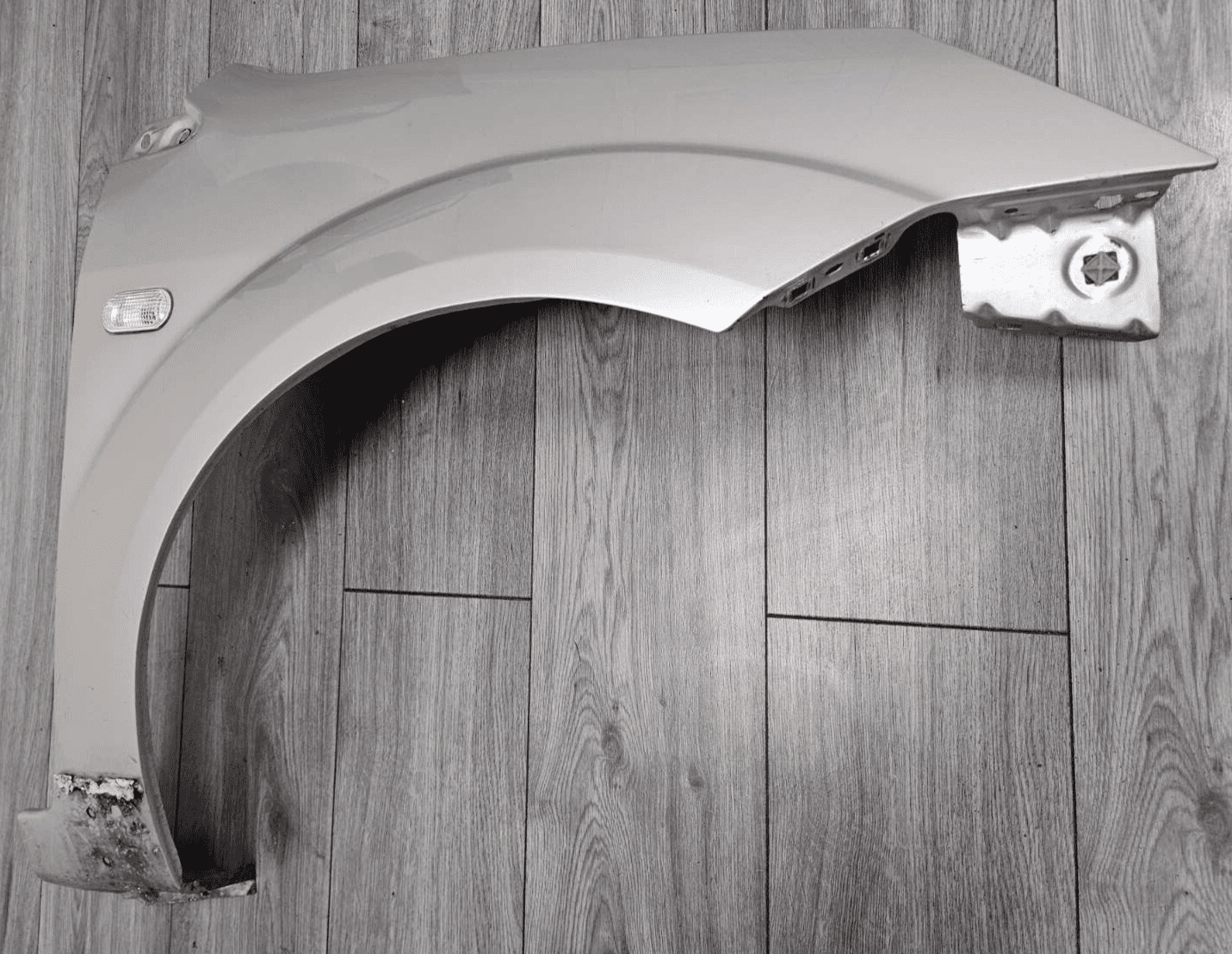 FORD FIESTA MK6 ST / ST150 MOONDUST SILVER DRIVER SIDE RIGHT WING 2005-2008