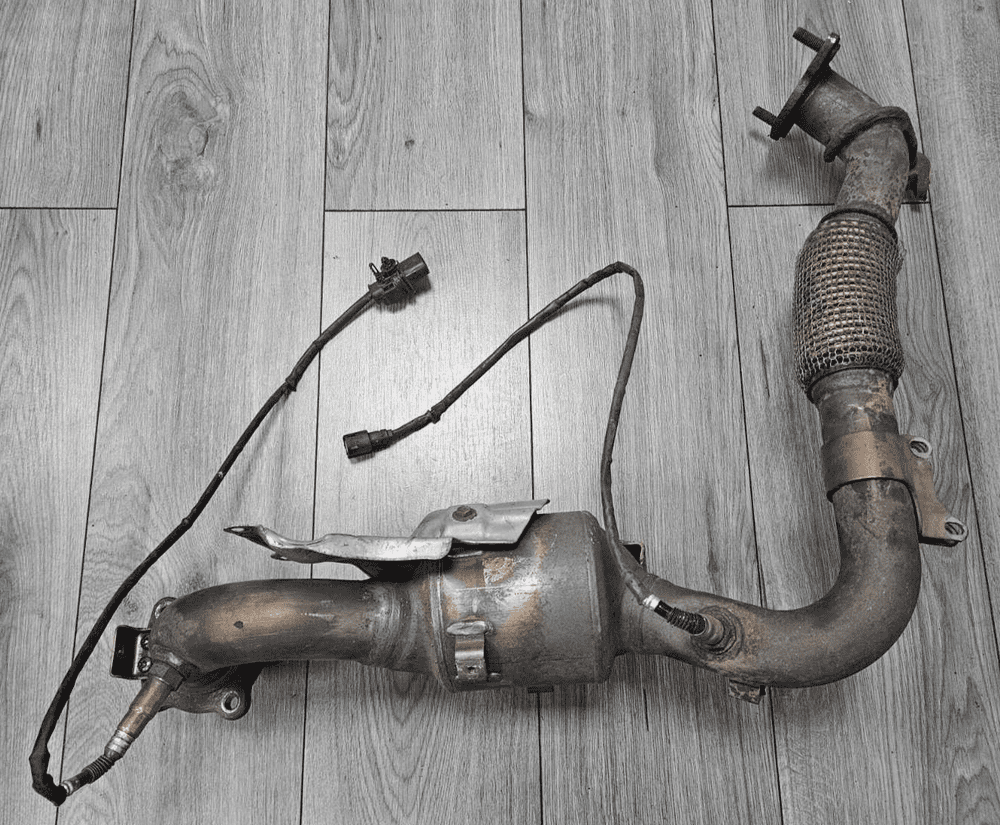 FORD FIESTA MK7 1 0 PETROL CATALYTIC CONVERTER DPF CV21-5E211-AH 2013 ...