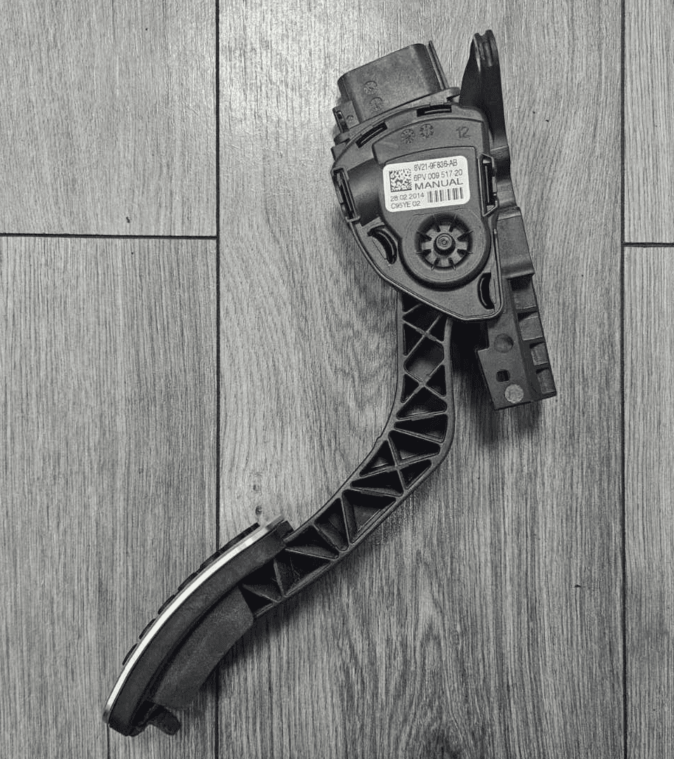 FORD FIESTA MK7 1 25 1 4 1 6 MANUAL ACCELERATOR THROTTLE PEDAL 2008 - 2012