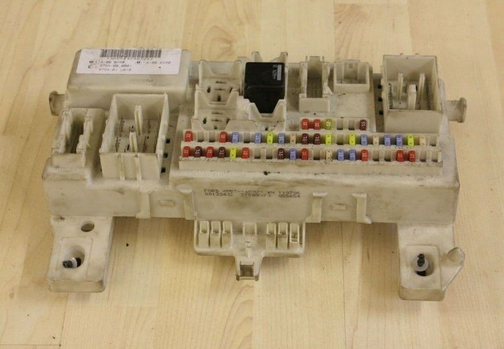 FORD FOCUS C-MAX 1 6 PET BODY CONTROL MODULE FUSE BOX BCM 4M5T-14A073 ...