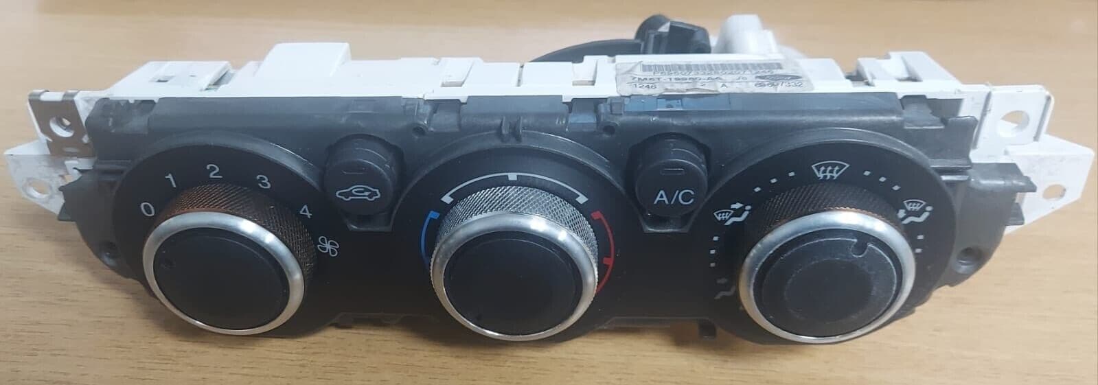 FORD FOCUS KUGA CLIMATE HEATER CONTROL BUTTONS SWITCH AIR CON 1719798 ...