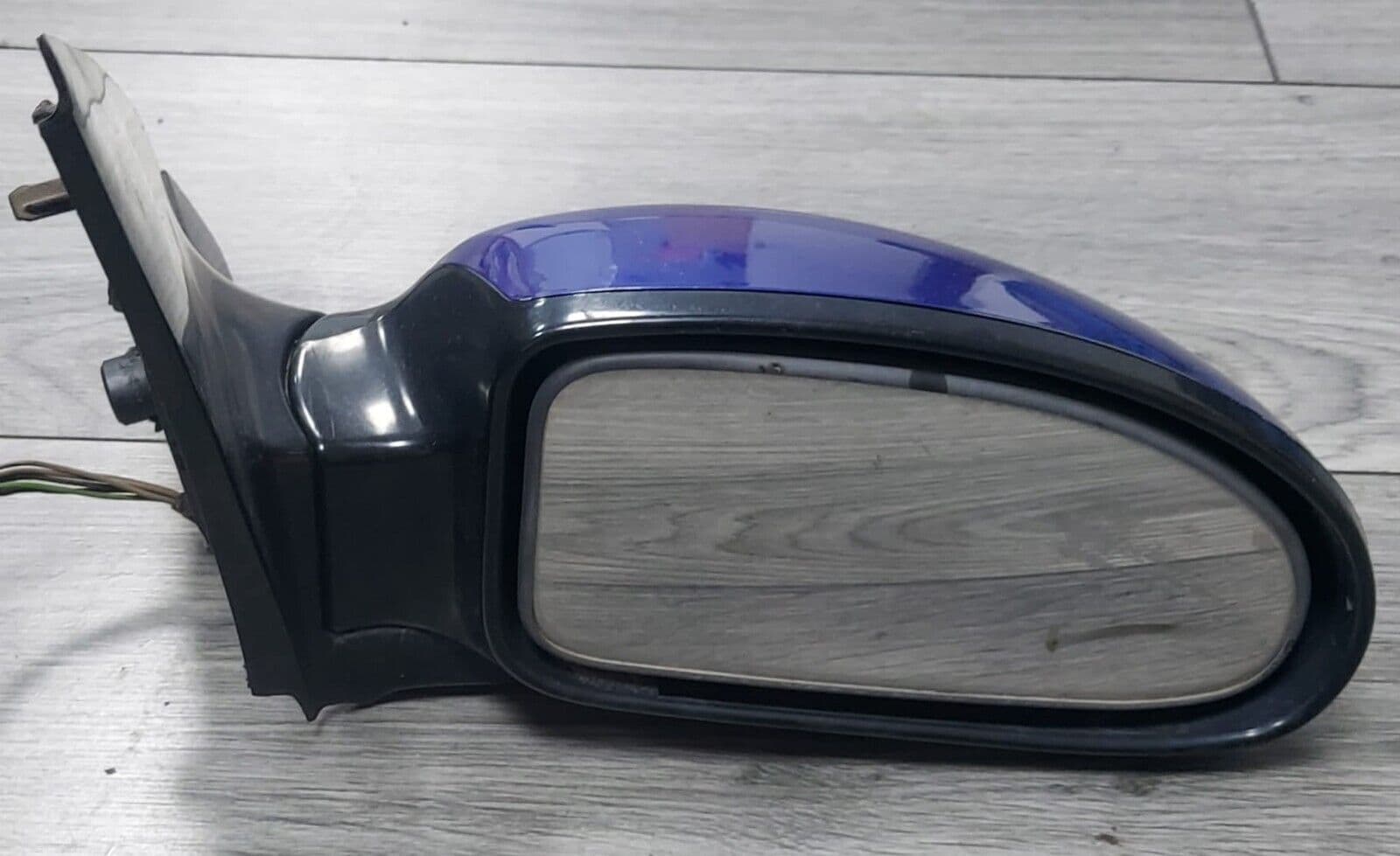 FORD FOCUS MK1 DRIVER RIGHT ELECTRIC WING MIRROR IMPERIAL BLUE 1998-2005