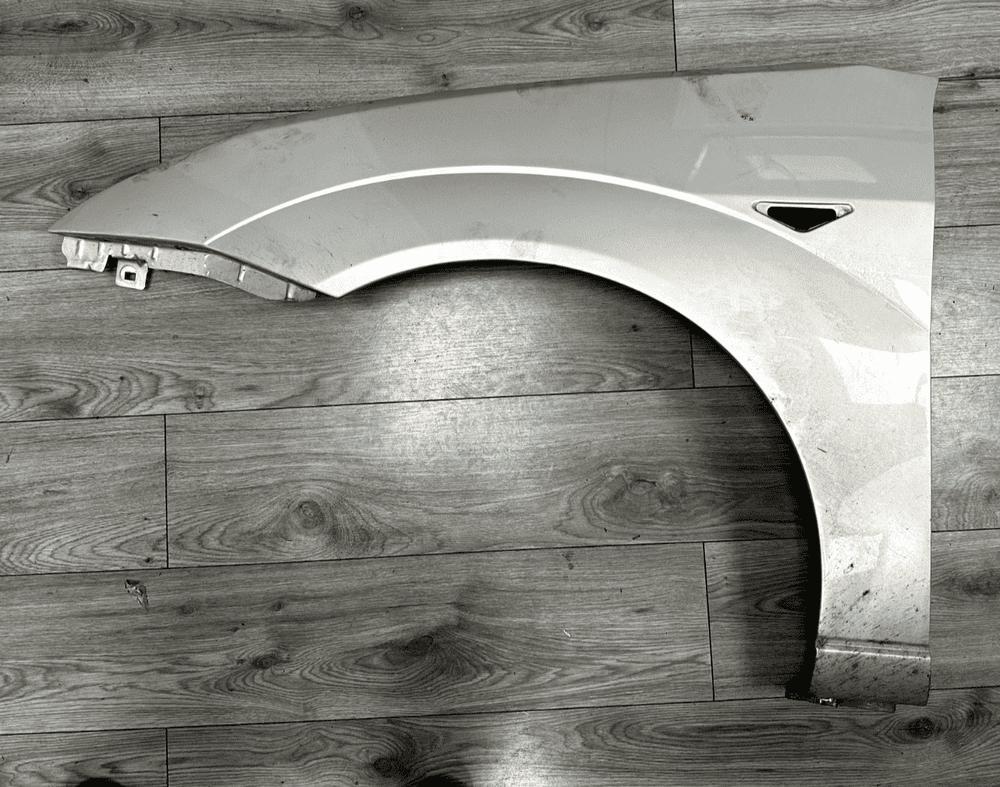 FORD FOCUS MK1 FRONT LEFT PASSENGER SIDE WING PANEL STARDUST SILVER ...