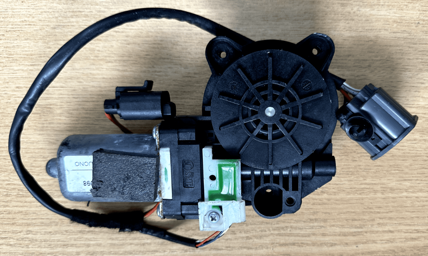 FORD FOCUS MK2 CC CONVERTIBLE DRIVER RIGHT BACK REAR WINDOW MOTOR 2006 ...