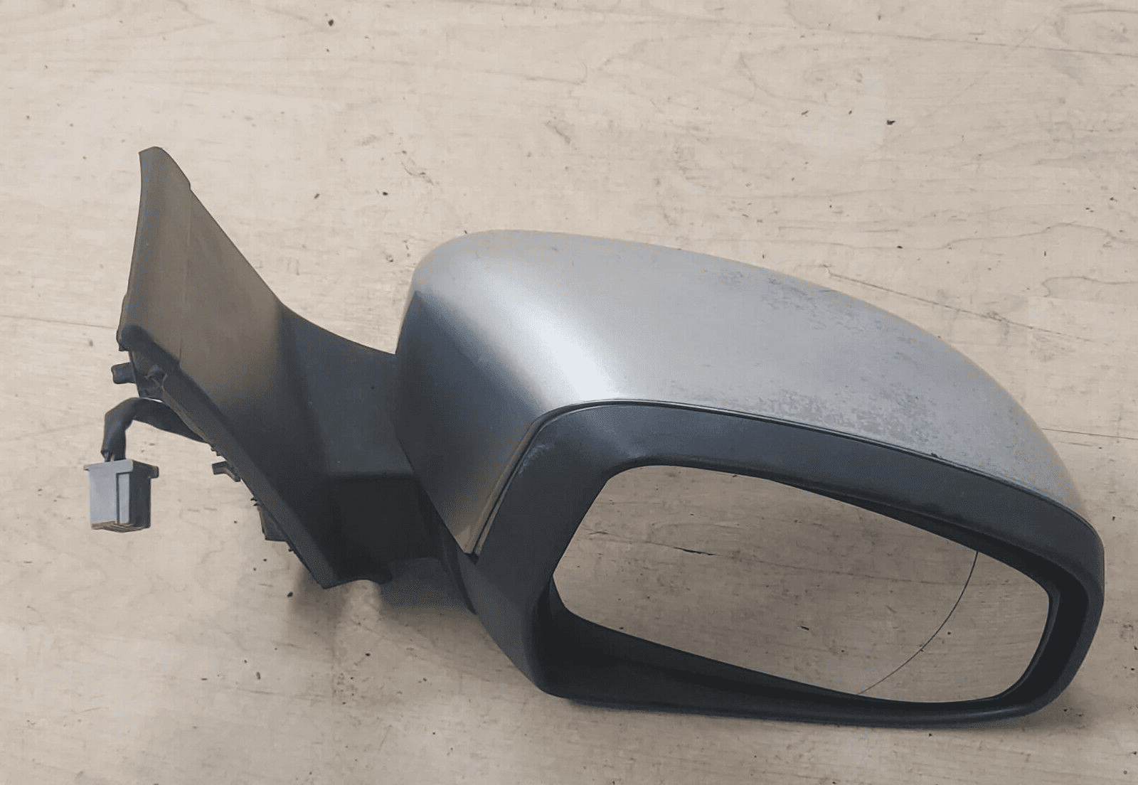 FORD FOCUS MK2 DRIVER SIDE WING MIRROR & INDICATOR SILVER 2007 - 2011