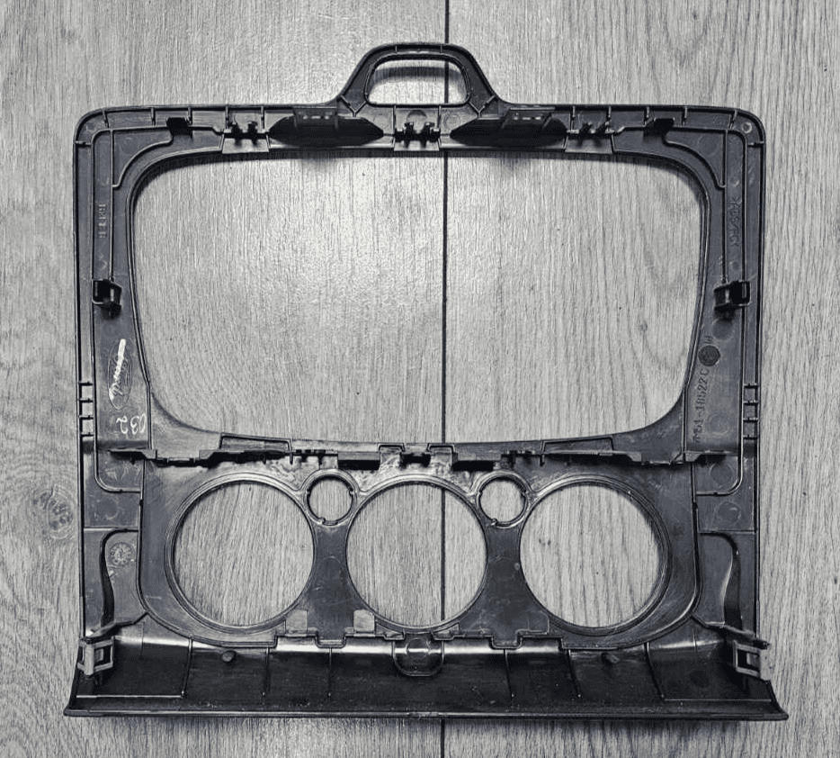 FORD FOCUS MK2 ST CARBON FIBER RADIO SURROUND CONSOLE FASCIA TRIM 2005-2011