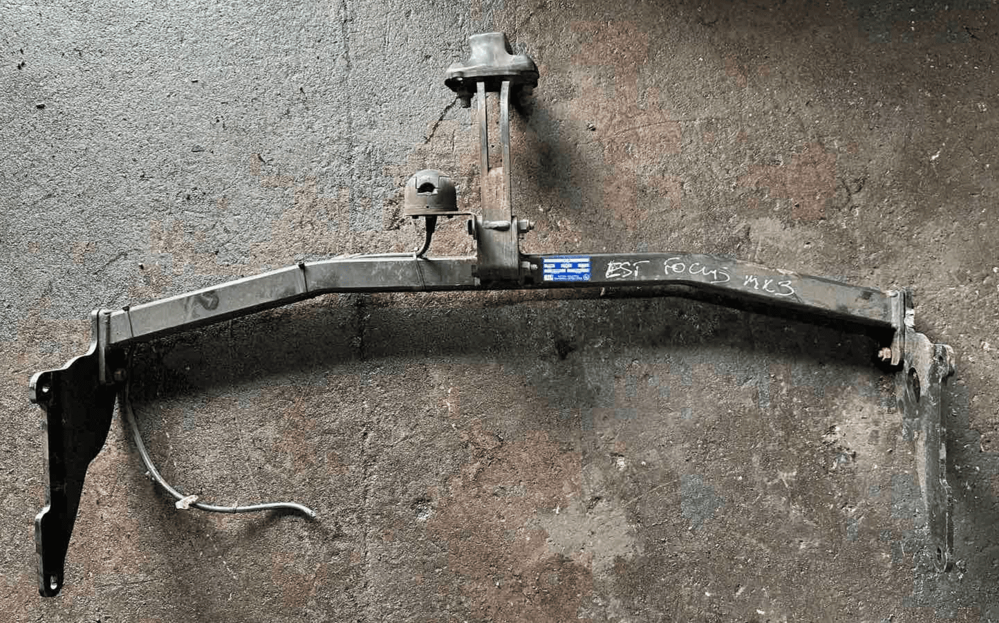 FORD FOCUS MK3 ESTATE REAR TOWBAR TOWING TOW BAR WITH ELECTRIC PLUG ...