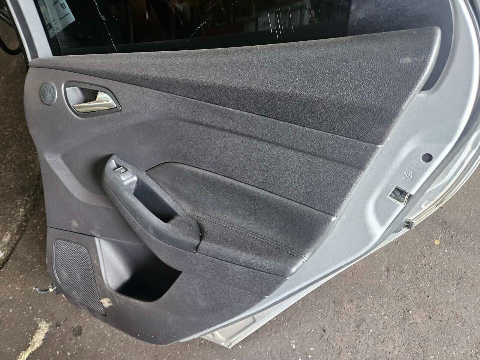 FORD FOCUS MK3 HATCHBACK TITANIUM DRIVER REAR DOOR MOONDUST SILVER 2011 ...