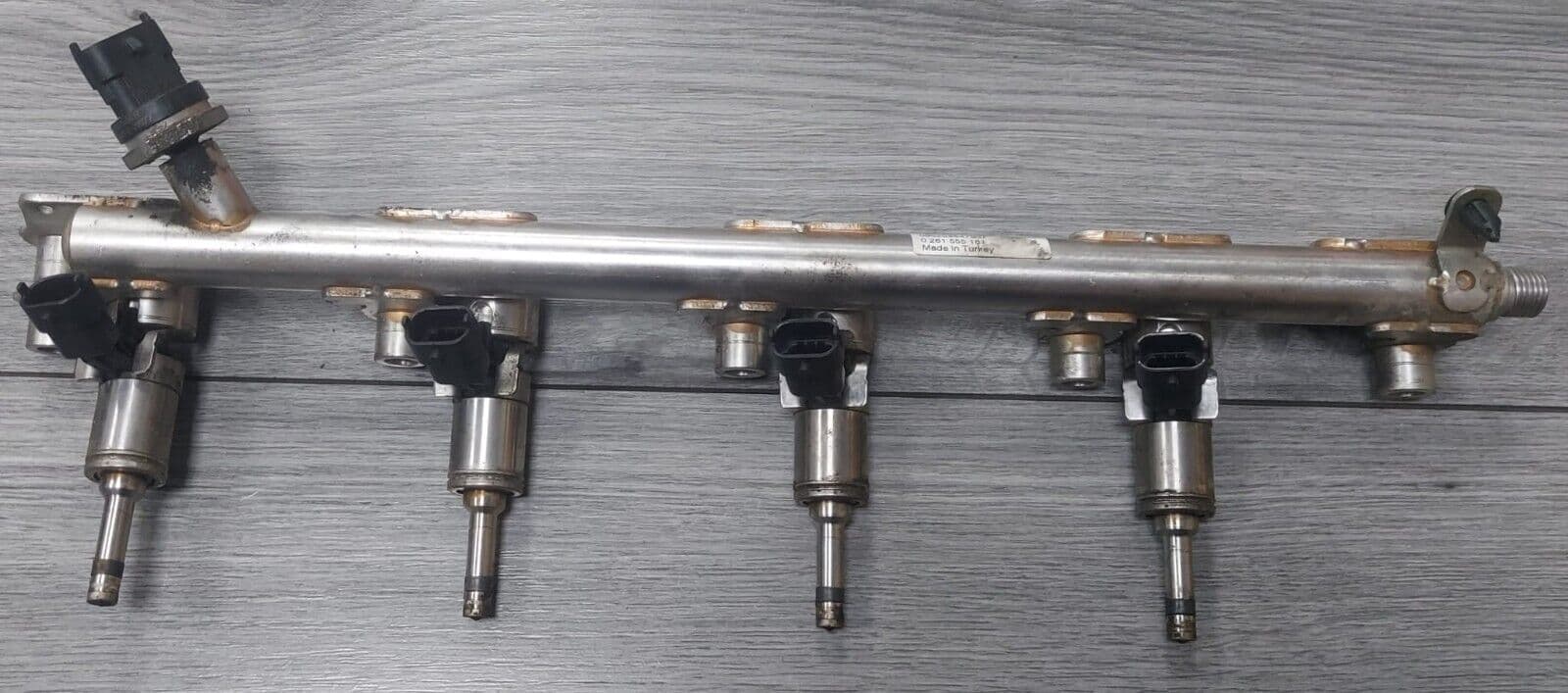 FORD FOCUS MK3 ST 2 0 PETROL ECOBOOST FUEL INJECTOR RAIL 5255373 2011-2015