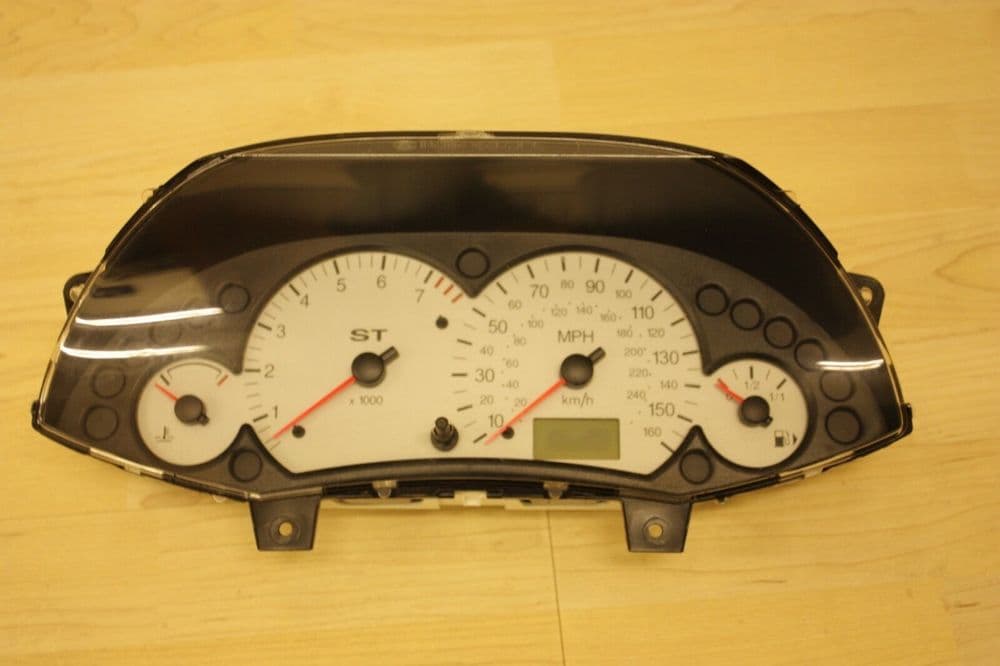 FORD FOCUS ST170 PETROL SPEEDO CLOCK CLUSTER DIGITAL DASH DIALS 2002-2004