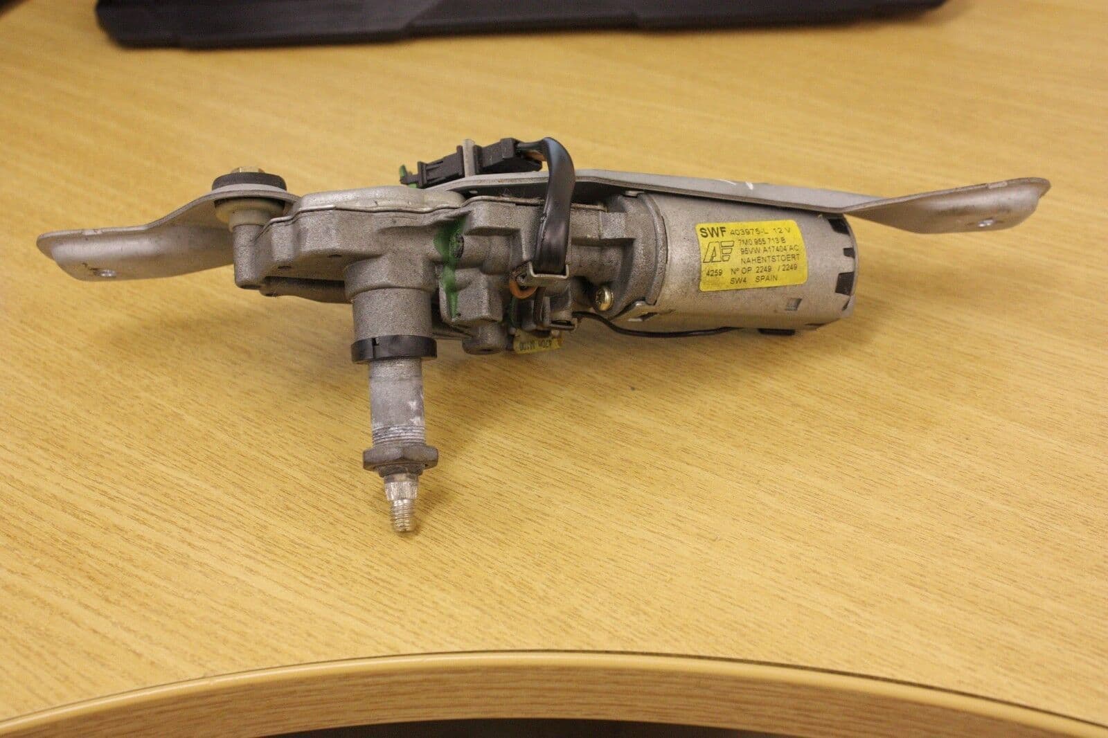 FORD GALAXY MK1 REAR WINDOW WIPER MOTOR 95VW-A17404-AC 1104707 1994 - 2000