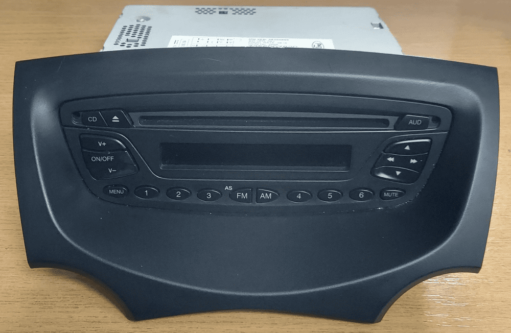 FORD KA MK2 HEAD UNIT RADIO STEREO CD PLAYER 7356007820 WITH CODE 2009-2016