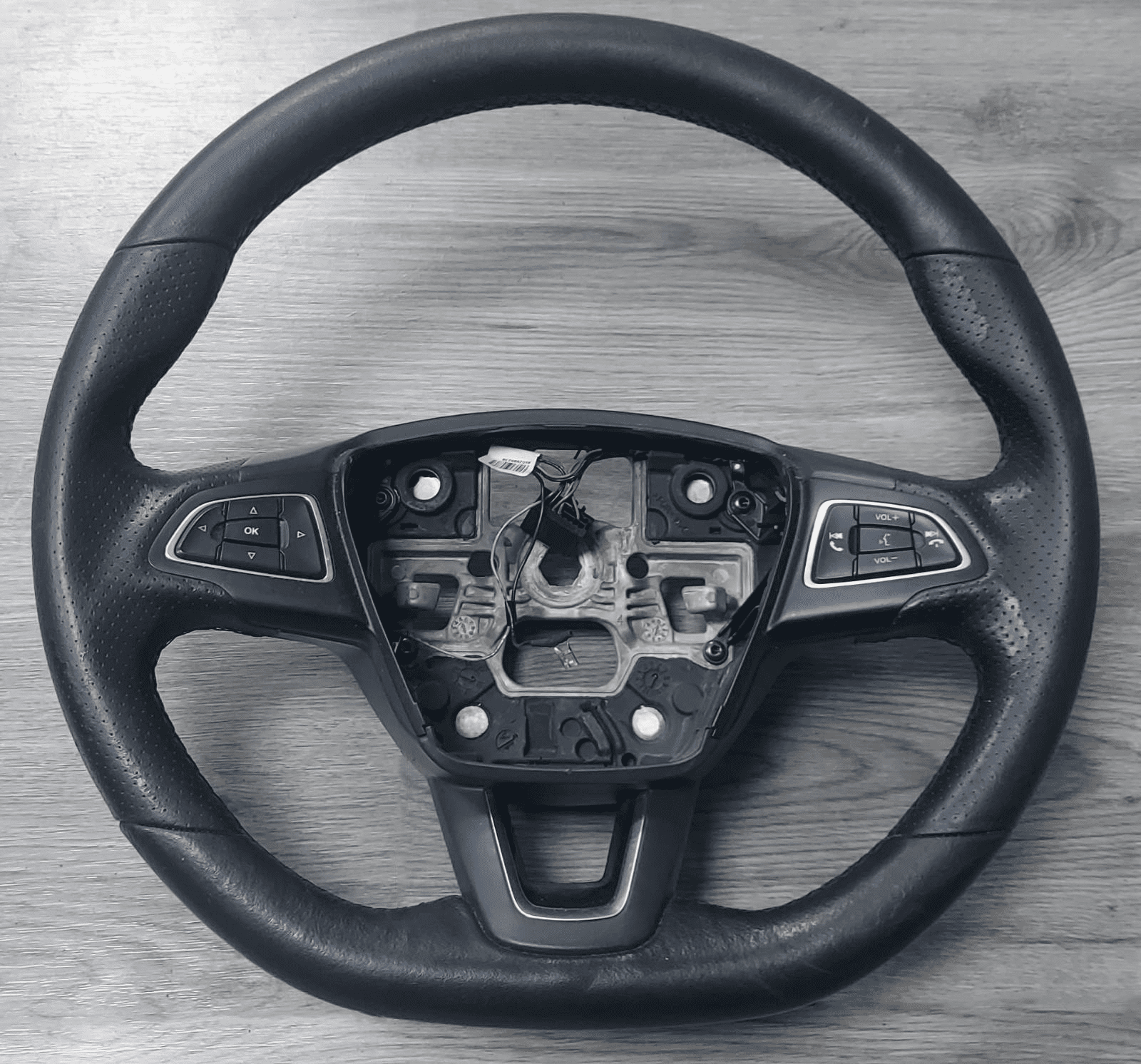 FORD KUGA MK2 BLACK STITCHED LEATHER MULTIFINCTION STEERING WHEEL 2013 ...