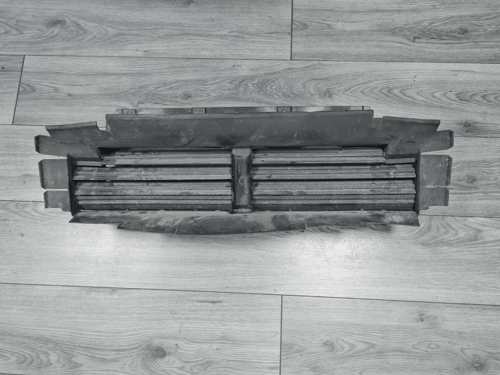 FORD MONDEO MK4 / S-MAX ACTIVE SHUTTER GRILL & MOTOR COMPLETE 2010 - 2014