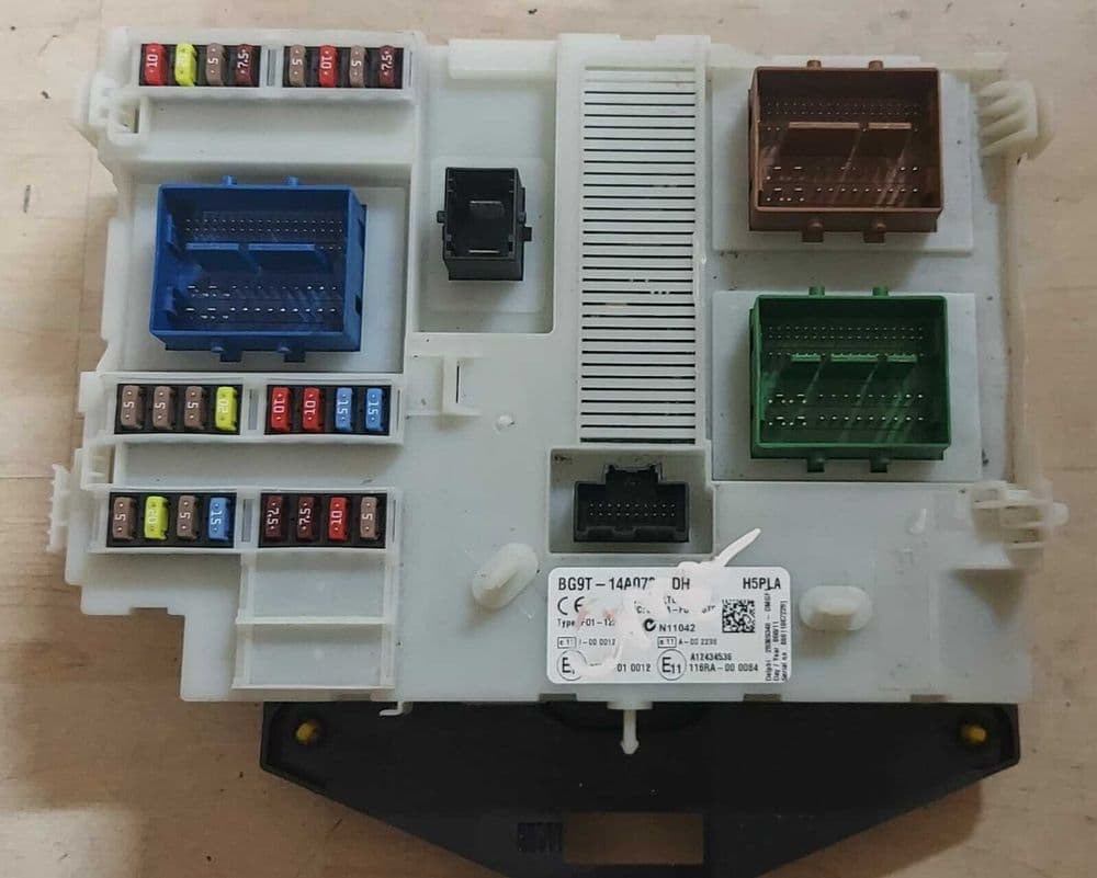 FORD S-MAX TDCI BODY CONTROL MODULE FUSE BOX BCM BG9T-14A073-DH 2010-2014