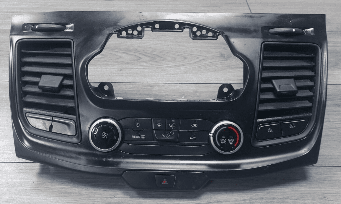 FORD TRANSIT CUSTOM CLIMATE CONTROLS RADIO FASCIA TRIM VENTS SURROUND ...