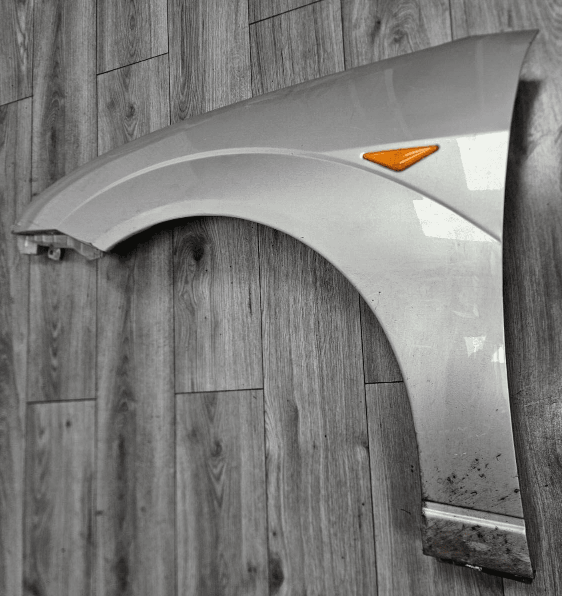 GENUINE FOCUS MK1 PASSENGER LEFT FRONT WING FENDER MOONDUST SILVER 1998 ...