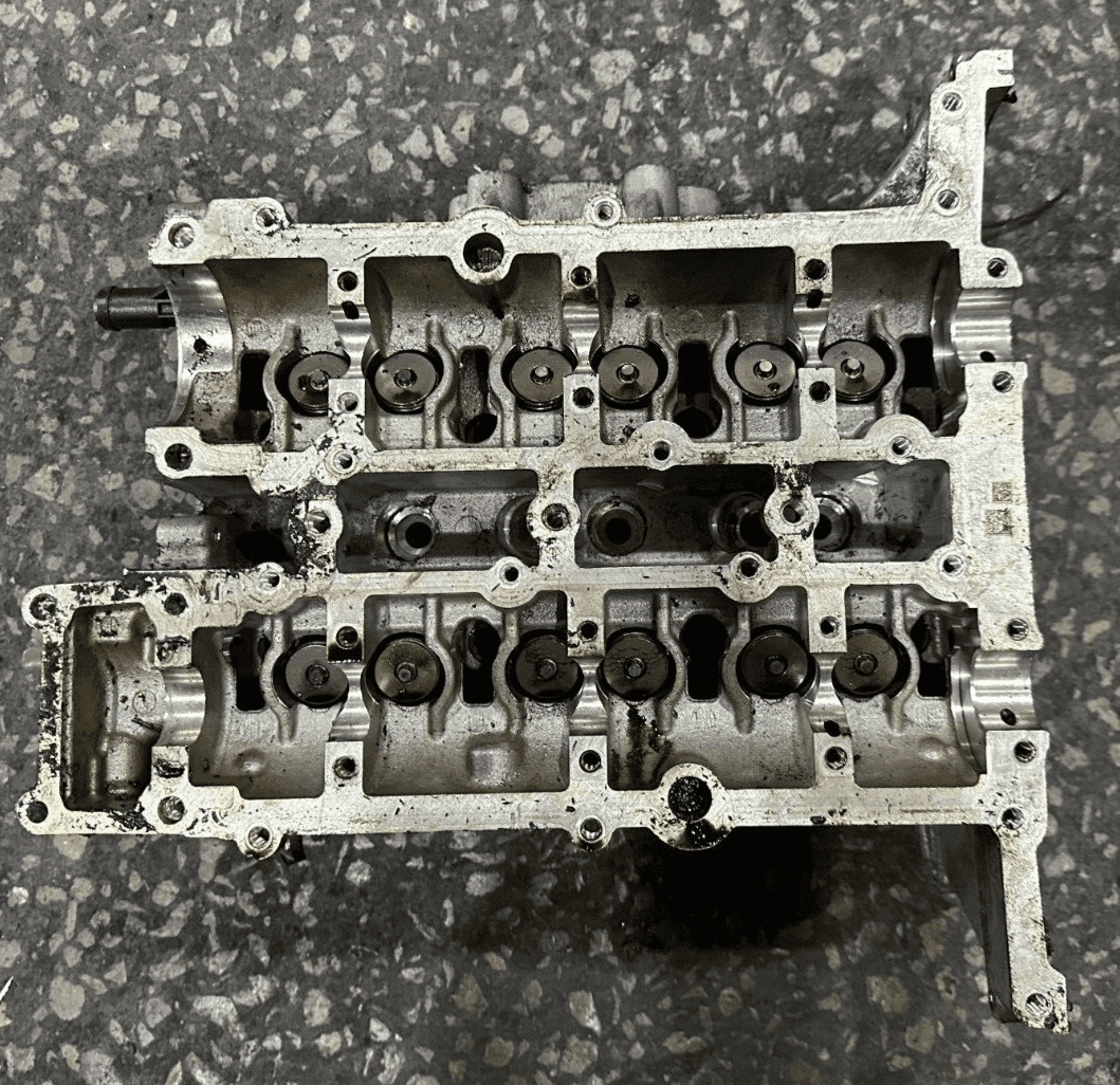 GENUINE FORD B-MAX 1 0 PETROL ECOBOOST ENGINE CYLINDER HEAD 2012 - 2017