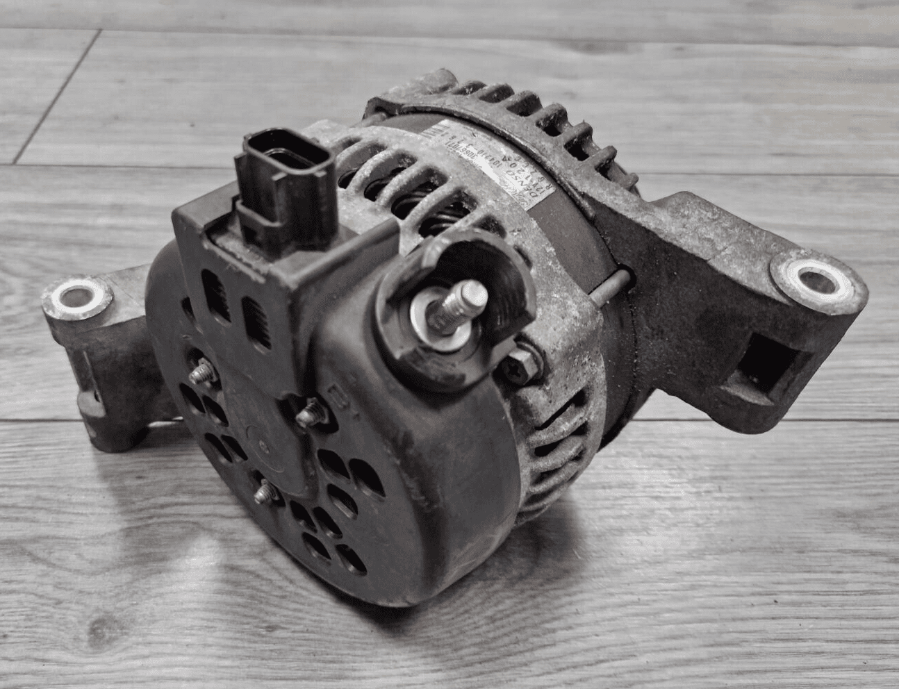 GENUINE FORD C-MAX 1 8 / 2 0 PETROL ALTERNATOR 3M5T-10300-LD 2003 - 2011