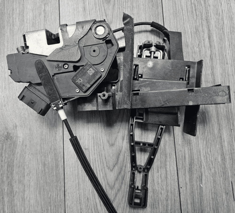 GENUINE FORD C-MAX MK3 PASSENGER LEFT REAR DOOR LOCK AM5A-R26413-BF ...