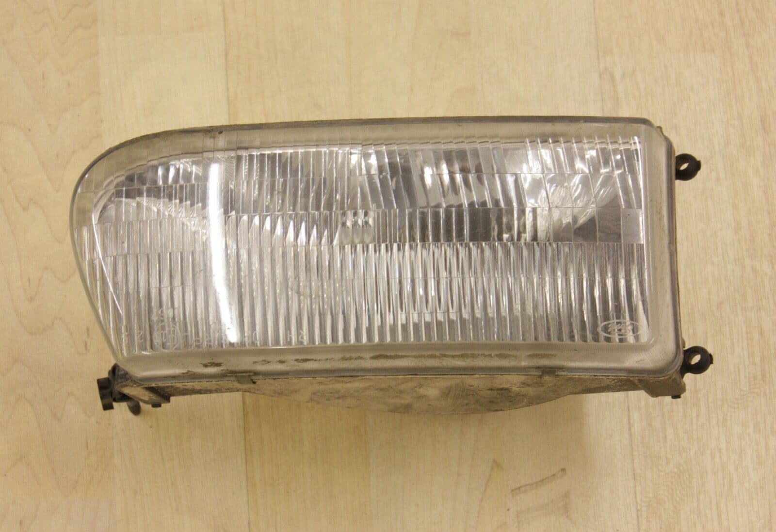 GENUINE FORD EXPLORER HEADLIGHT LEFT PASSENGER SIDE N/S/F 1994 - 2001