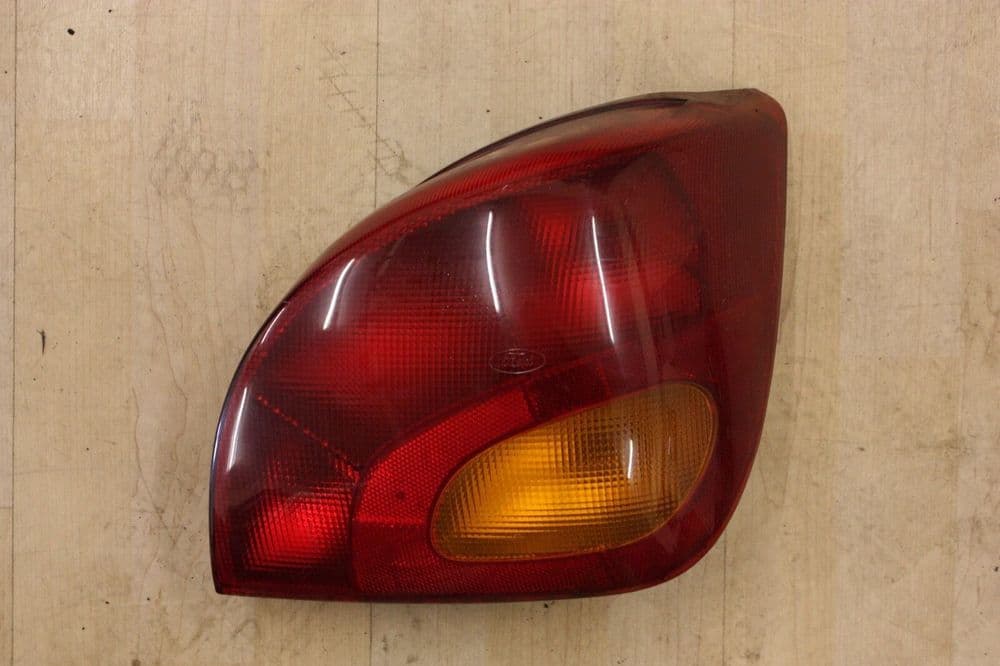 GENUINE FORD FIESTA MK5 DRIVER SIDE REAR TAIL LIGHT 96FG-13N004-AB 1995 ...