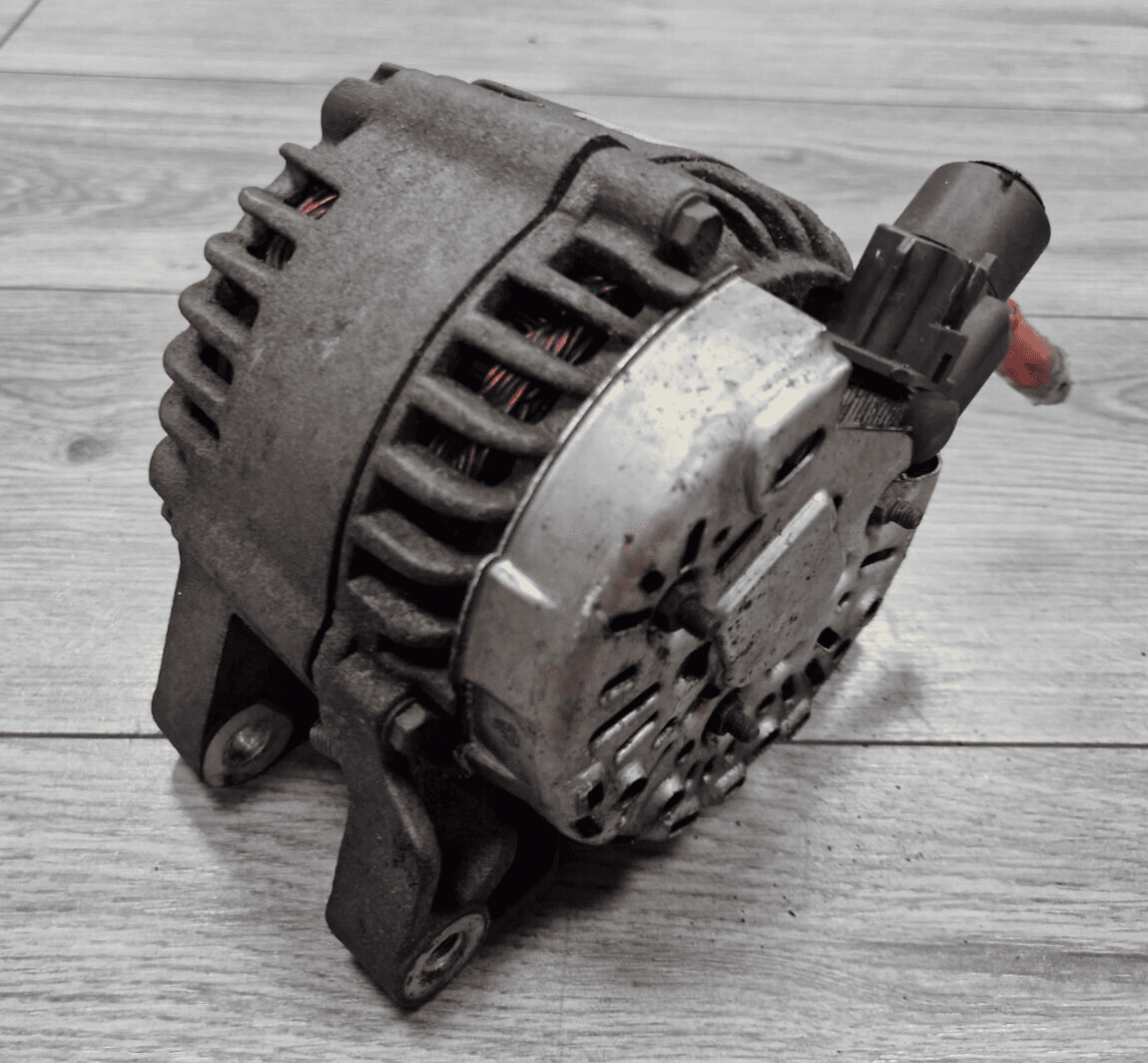 GENUINE FORD FIESTA MK6 1 4 TDCi DIESEL ALTERNATOR 3S6T-AA 2002 - 2008