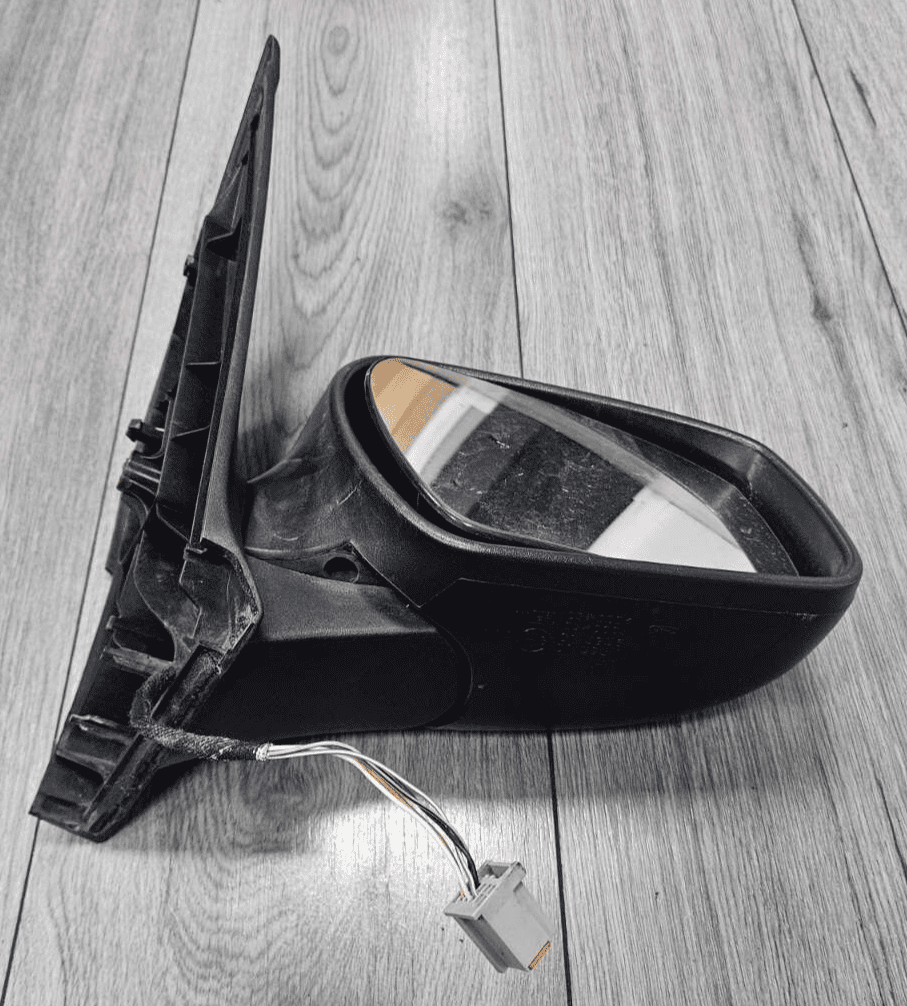 GENUINE FORD FIESTA MK6 DRIVER RIGHT ELECTRIC WING MIRROR SILVER 2006 ...
