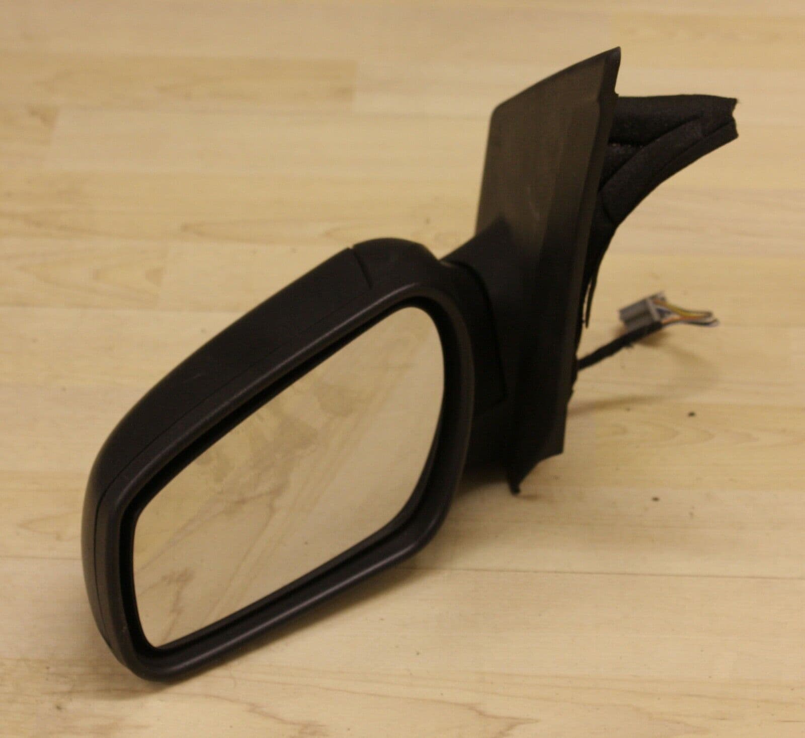 GENUINE FORD FIESTA MK6 PASSENGER SIDE N/S ELECTRIC WING MIRROR 2006 - 2008