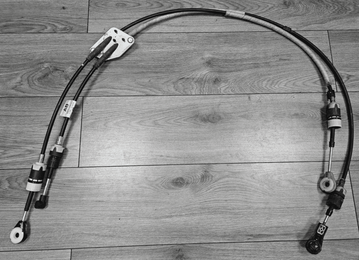 GENUINE FORD FIESTA MK7 1 25 1 4 PETROL 5 SPEED GEARBOX LINKAGE CABLE ...