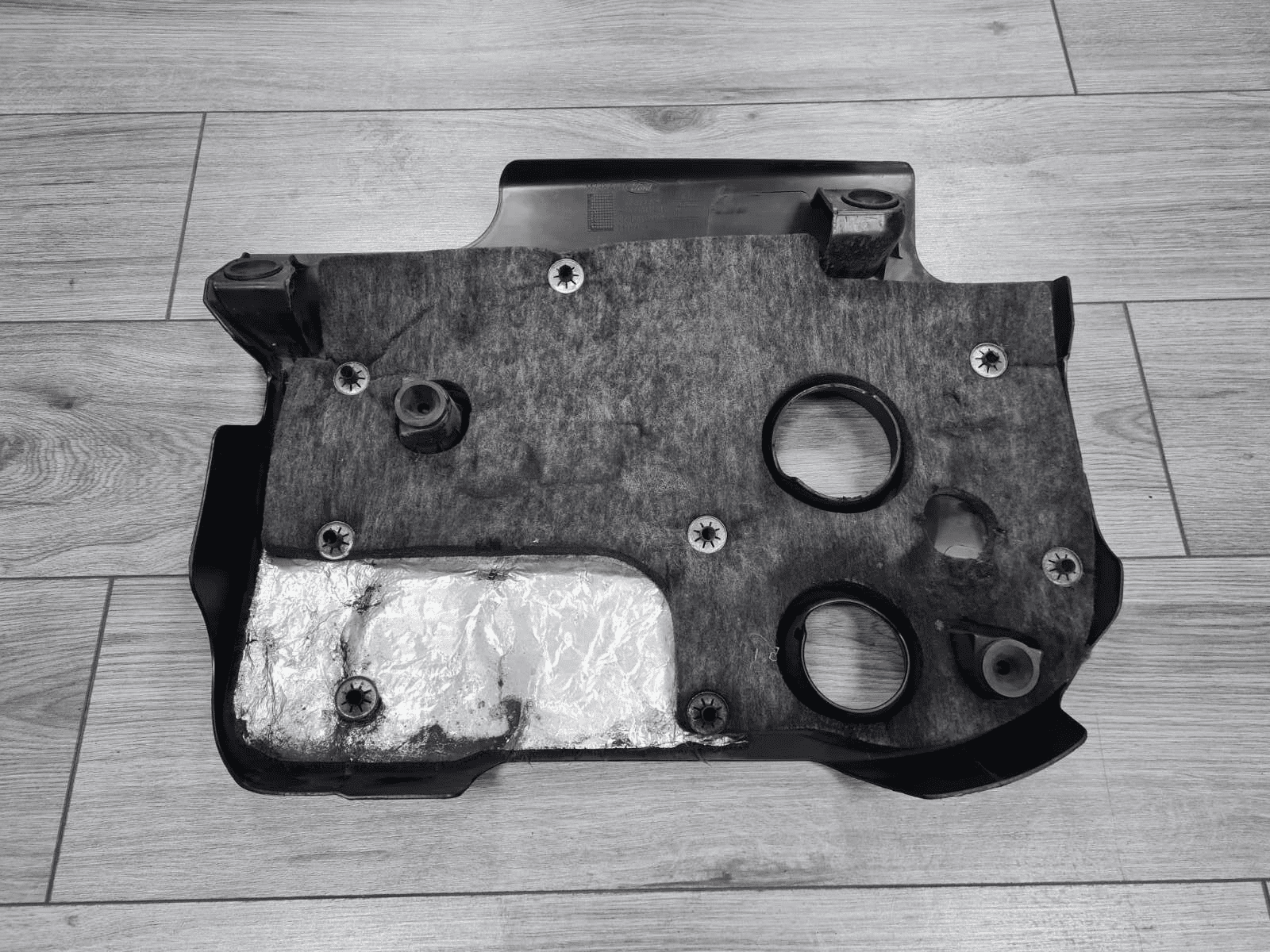 GENUINE FORD FIESTA MK7 1 4 TDCi KVJA TOP PLASTIC ENGINE COVER 2010 - 2013