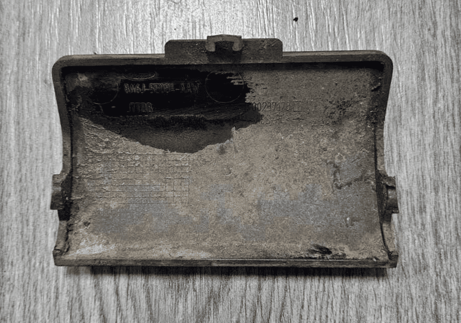 GENUINE FORD FIESTA MK7 DRIVER FRONT JACK JACKING POINT COVER BLACK ...