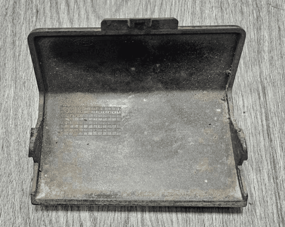 GENUINE FORD FIESTA MK7 DRIVER REAR JACK JACKING POINT COVER BLACK 2008 ...