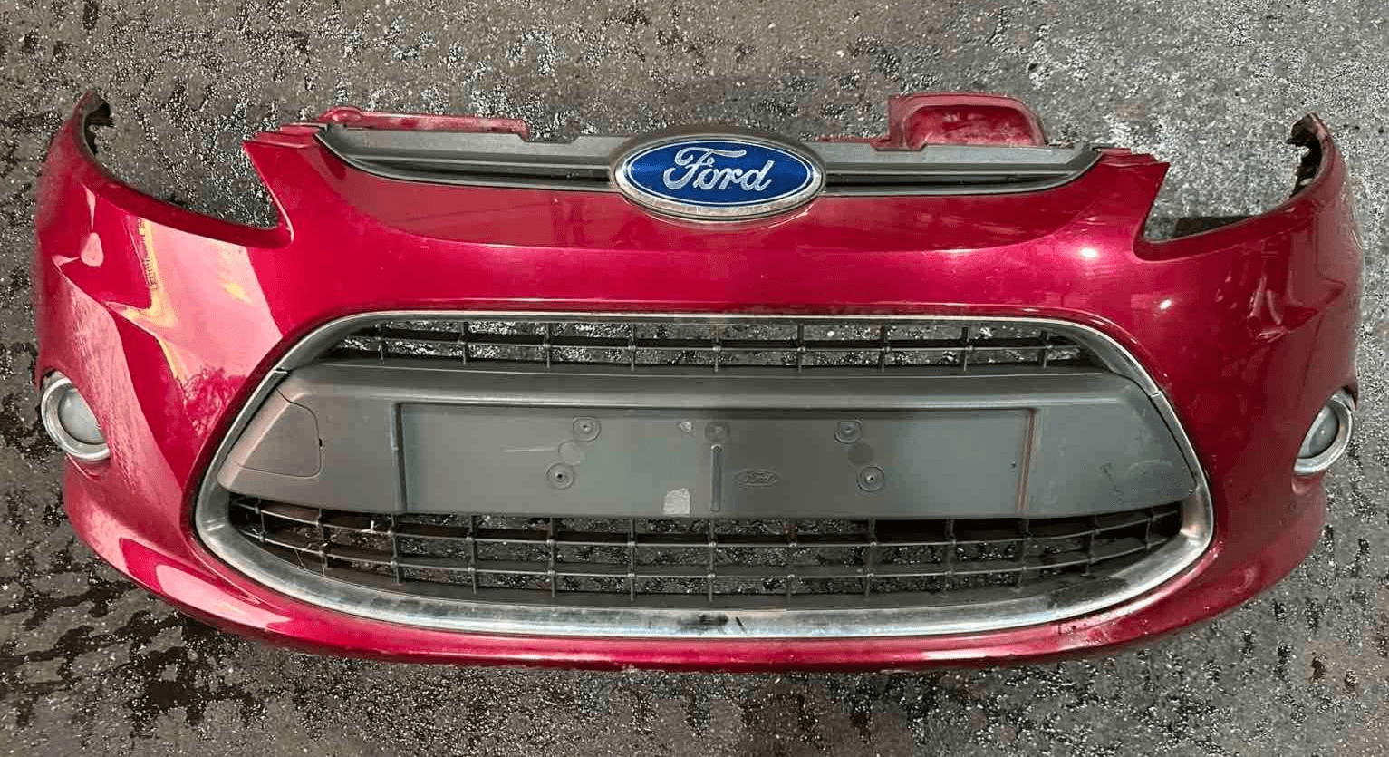 GENUINE FORD FIESTA MK7 FRONT BUMPER HOT MAGENTA 2008 2012 FN10 GENUINE FORD FIESTA MK7 FRONT BUMPER HOT MAGENTA 2008 2012 FN10