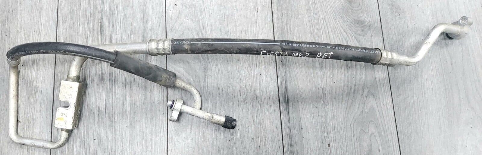 GENUINE FORD FIESTA MK7 PETROL AIR CONDITIONING PIPE 8V51-19D850-AF ...