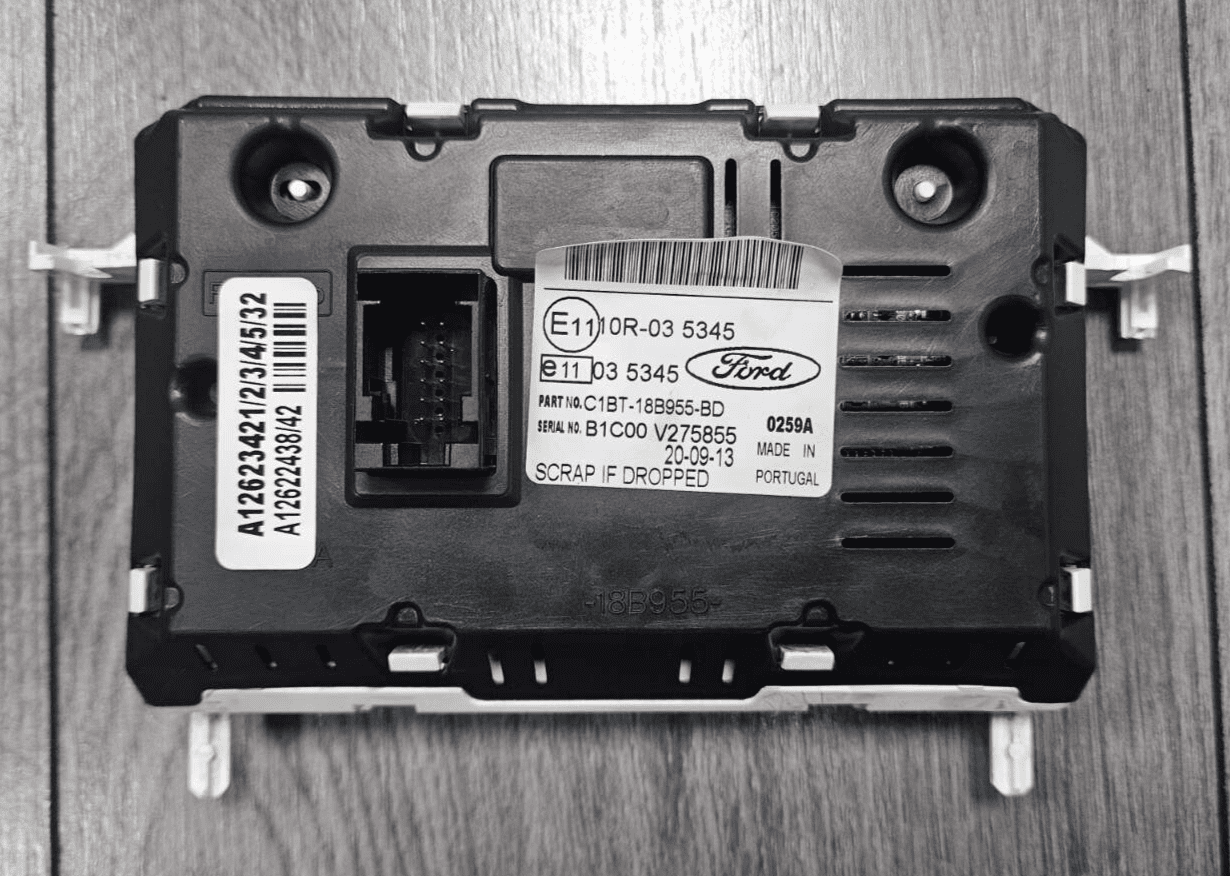 GENUINE FORD FIESTA MK7 RADIO DISPLAY SCREEN ET7T-18B955-BA 2013 - 2017