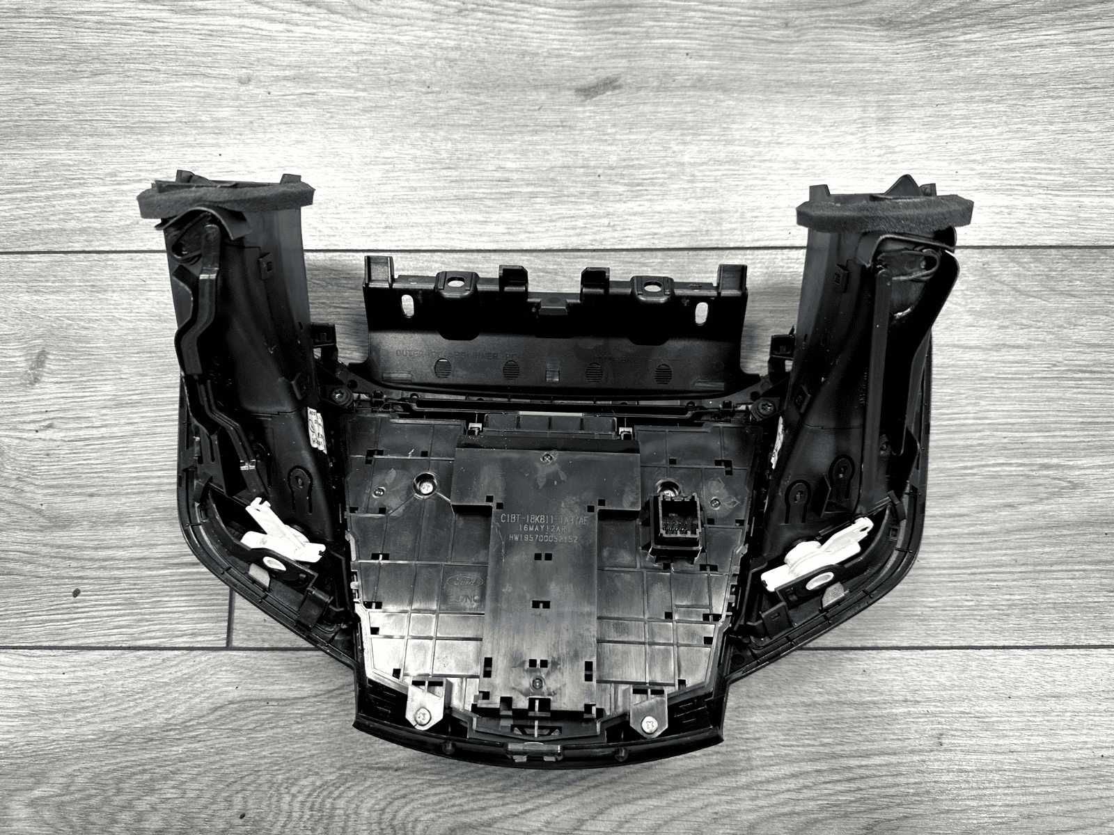 GENUINE FORD FIESTA MK7 SONY CD PLAYER RADIO CONTROLS FASCIA BUTTONS ...