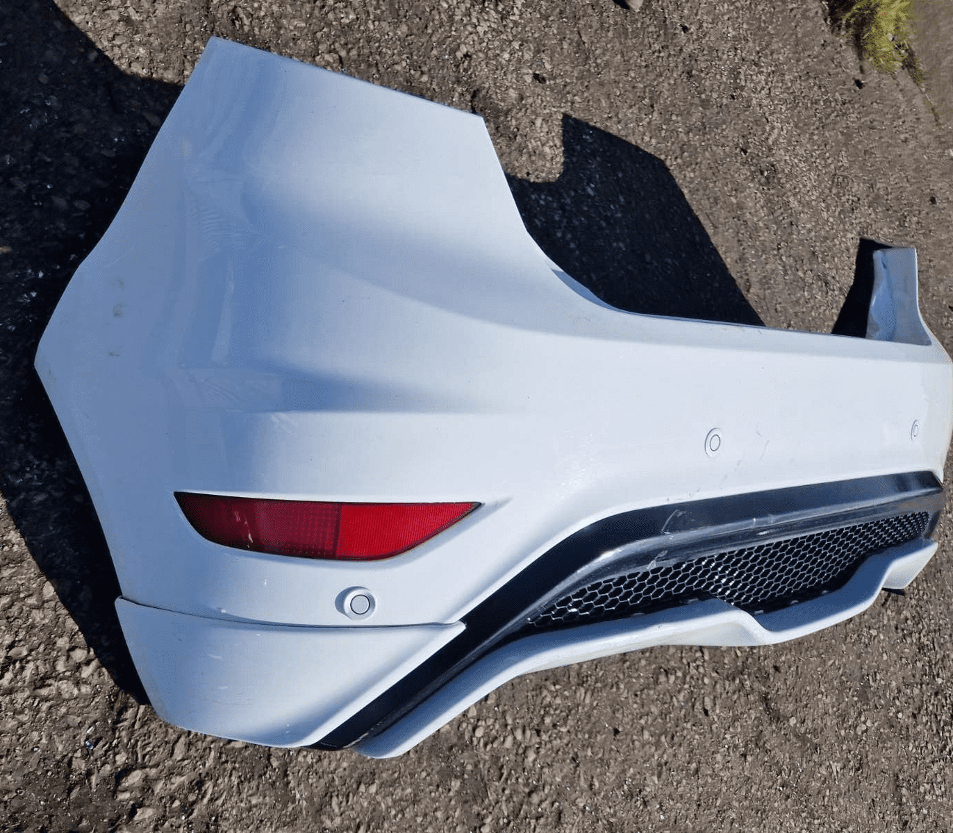 GENUINE FORD FIESTA MK7 ST ST180 ZETEC-S REAR BUMPER FROZEN WHITE 2013 ...