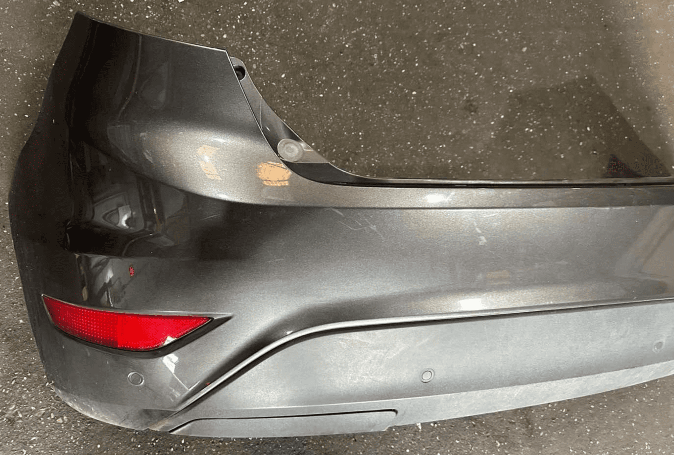 GENUINE FORD FIESTA MK7 TITANIUM BACK REAR BUMPER MAGNETIC GREY 2013 - 2017