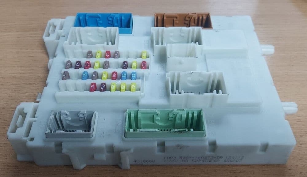 GENUINE FORD FOCUS C-MAX MK3 BODY CONTROL FUSE BOX BCM BV6N-14A073-DR ...