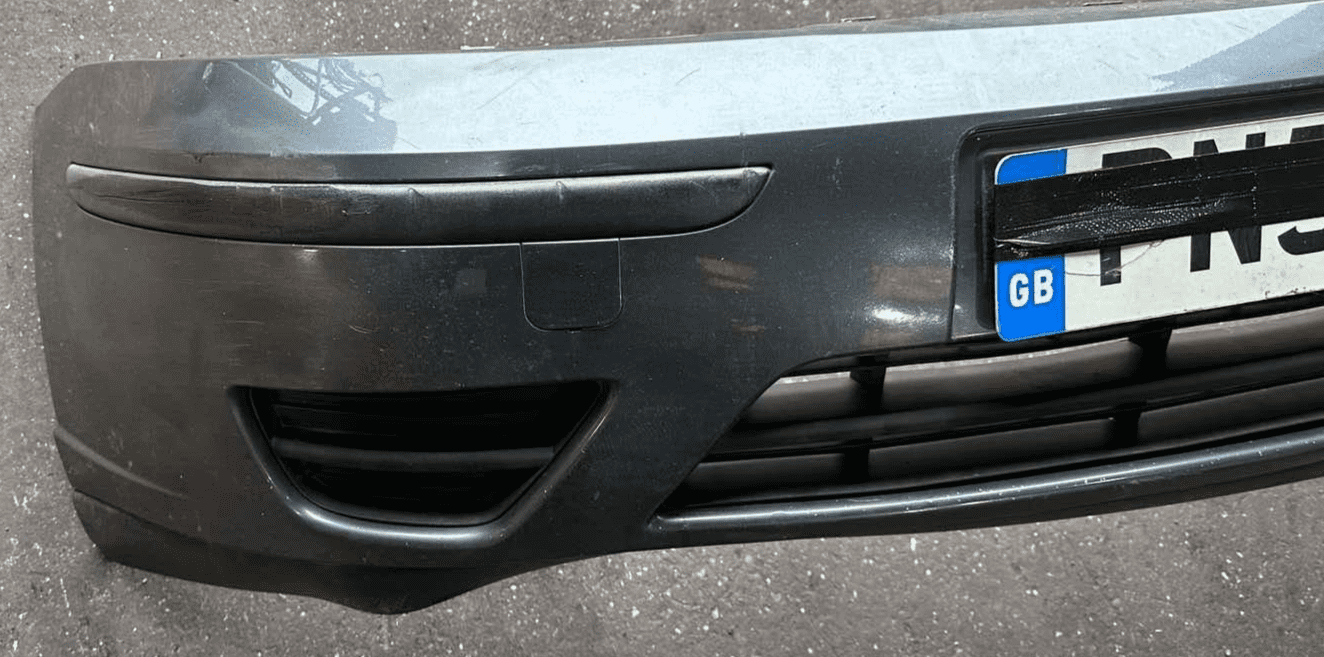 GENUINE FORD FOCUS MK1 FRONT BUMPER MAGNUM GREY 1998 - 2005