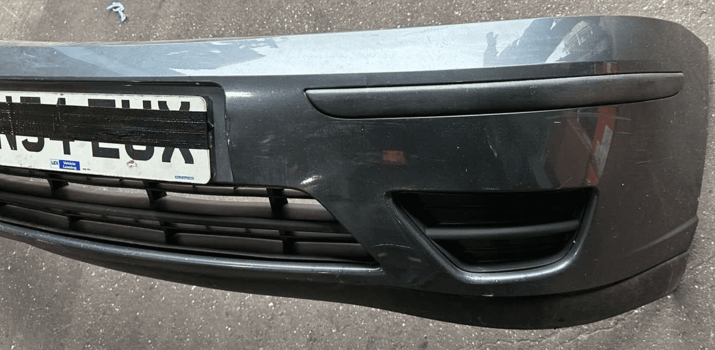 GENUINE FORD FOCUS MK1 FRONT BUMPER MAGNUM GREY 1998 - 2005